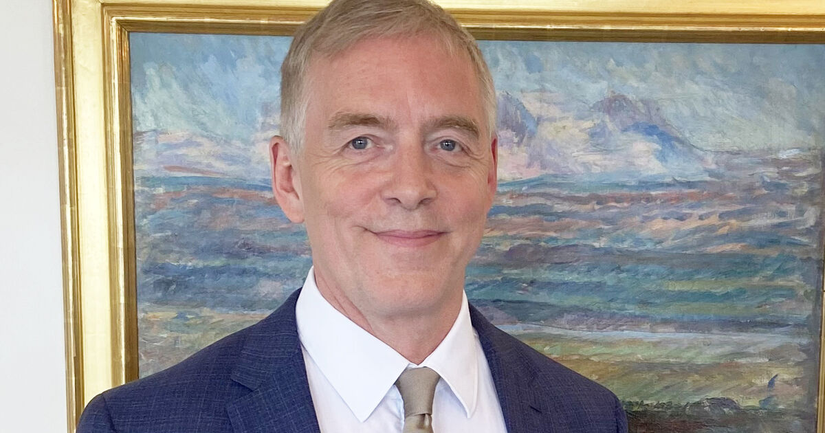 Davíð O. Arnar hjartalæknir fær fálkaorðu á Bessastöðum | 0708. tbl ...